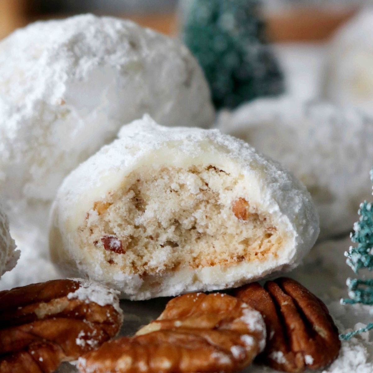 Grandma's Spanish Wedding Cookies – NOELLIE™